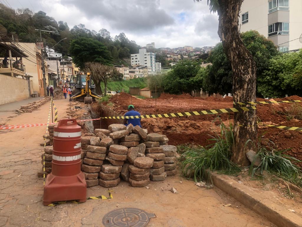 Começa a construção de Rede Pluvial na rua Marly Azevedo